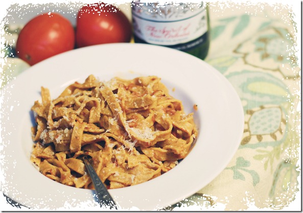 MeltedCrayons...: Homemade Sundried Tomato and Absinthe Pasta
